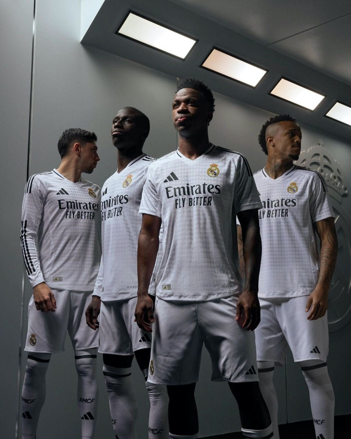 Maillots de Football Rétro & Personnalisés | Play-Foot