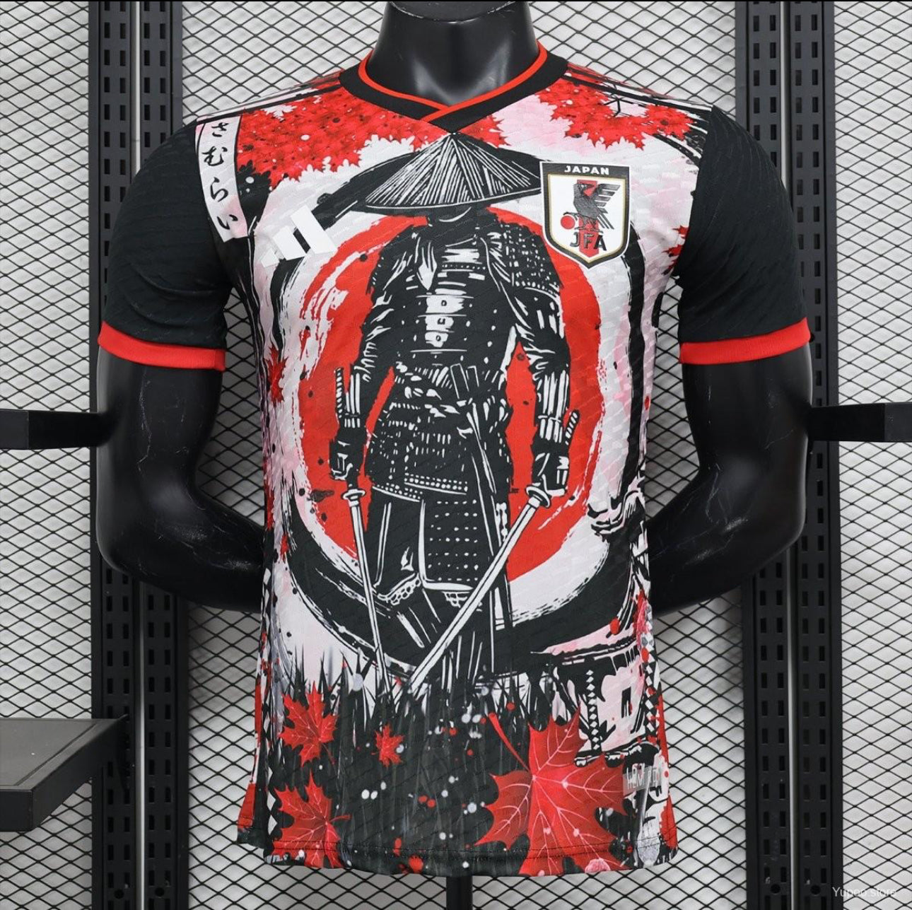 Maillots de Football Rétro & Personnalisés | Play-Foot